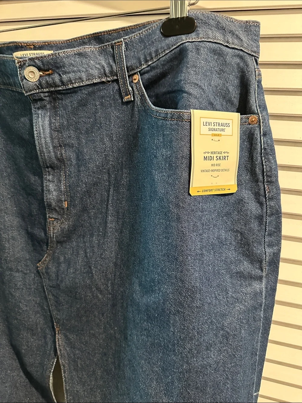 Levi Strauss Signature | Skirts | Nwt Levi Strauss Signature Gold ...
